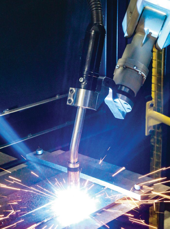 Choosing Between Robots and Cobots for Robotic Welding | MetalForming ...